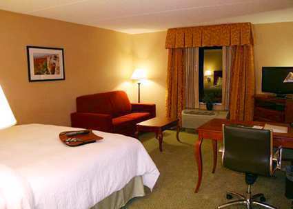 Hampton Inn & Suites Poughkeepsie, Poughkeepsie, NY Jobs | Hospitality ...