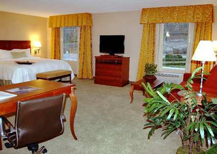 Hampton Inn & Suites Poughkeepsie, Poughkeepsie, NY Jobs | Hospitality ...