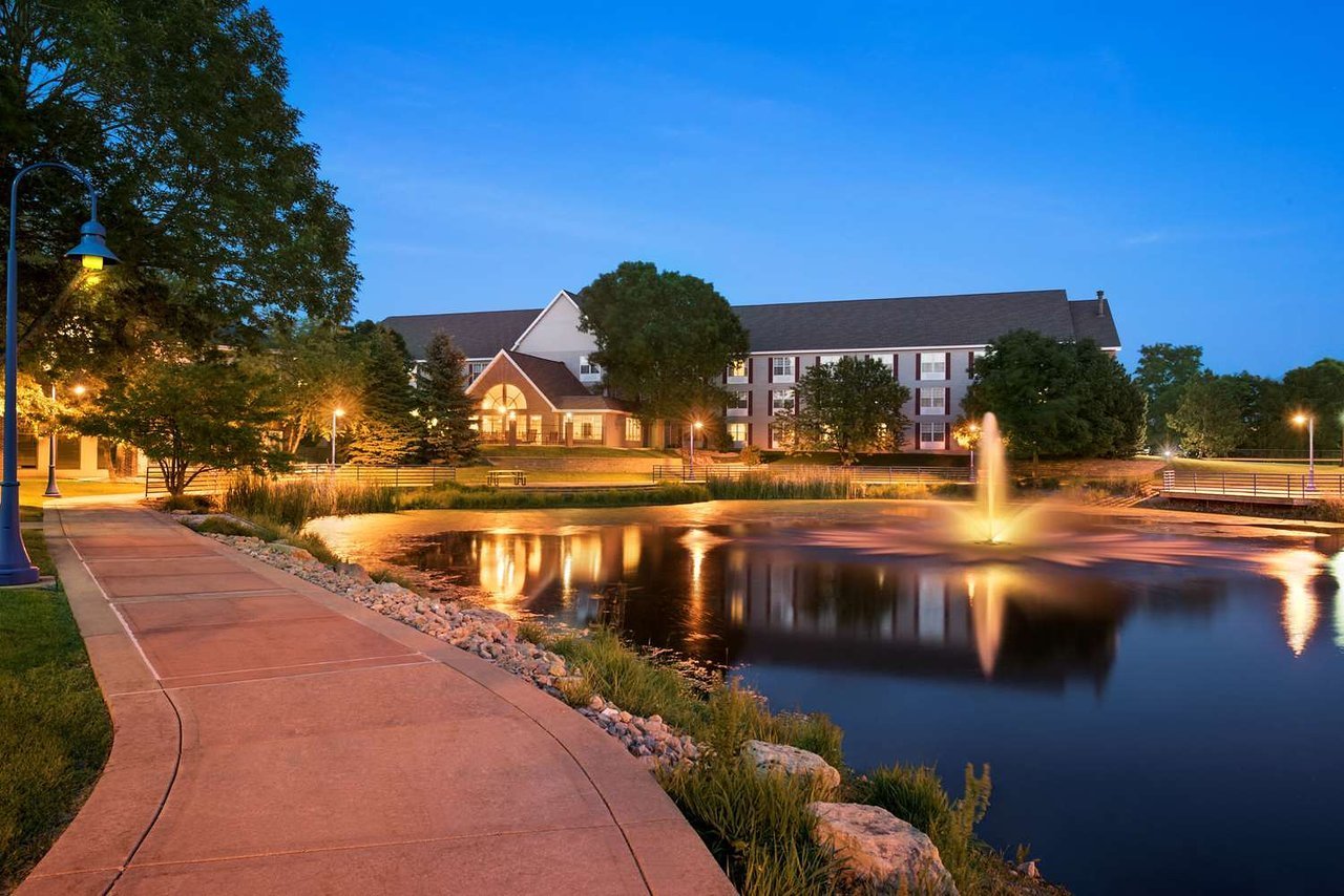 Country Inn & Suites by Radisson, Madison West, Middleton, WI Jobs ...