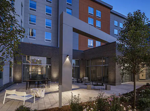 Hampton Inn Boston Woburn, Woburn, MA Jobs | Hospitality Online